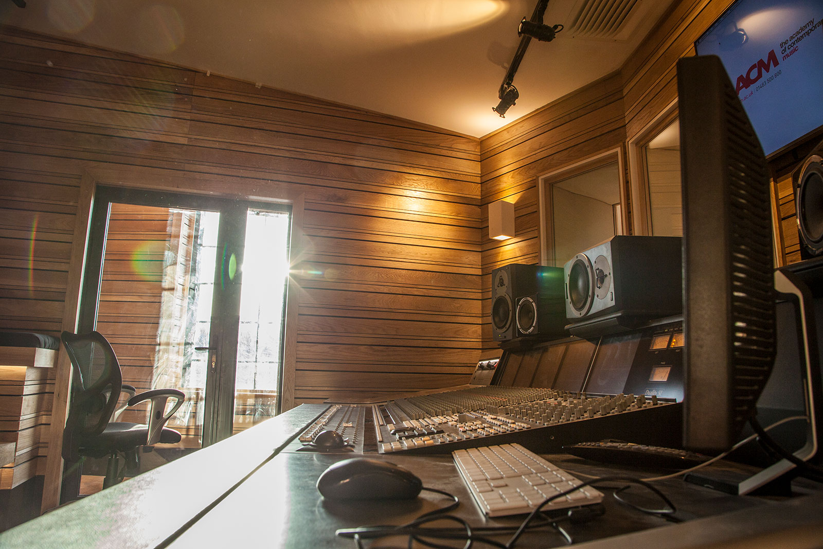 Music Production Courses & Sound Engineering Degree | ACM